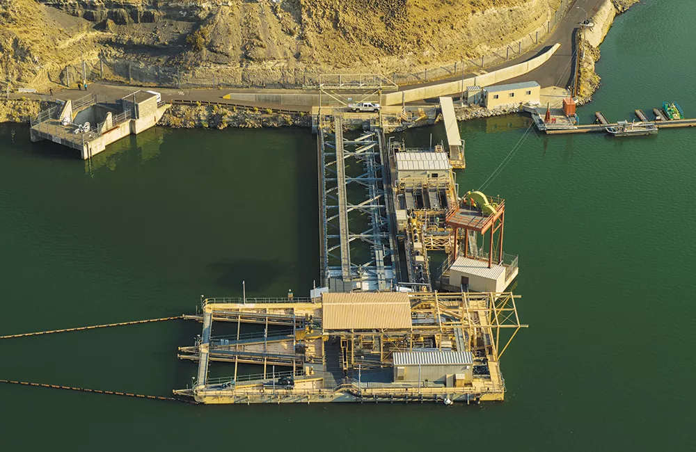 Massive Turbine Shut-Off Valve Replaced at Round Butte Hydroelectric ...