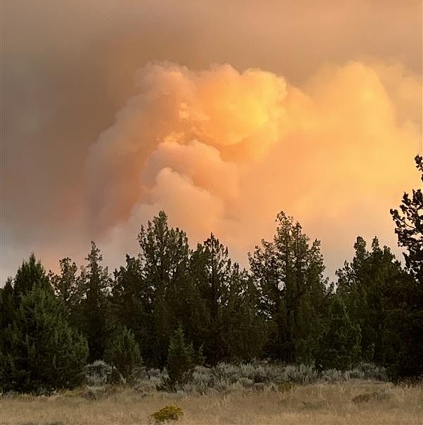 Flat Fire Forces Evacuations - The Source - Bend, Oregon